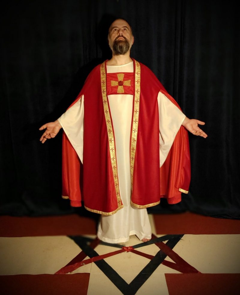 Priest Robe - Logos 373